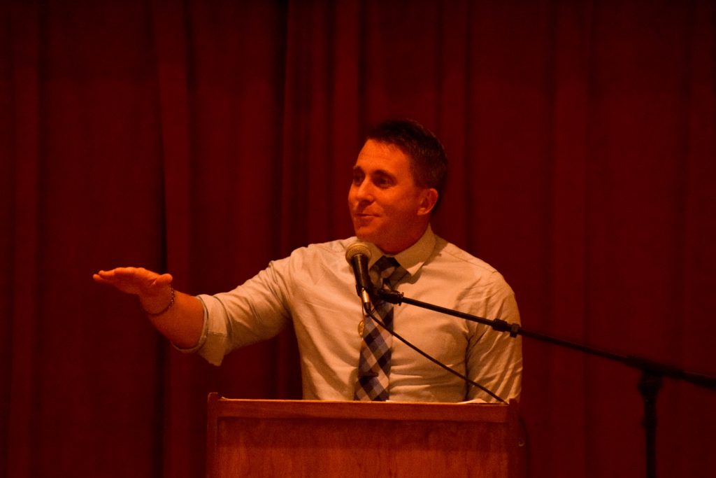 Jason Evert delivers talk on marriage preparation through chastity