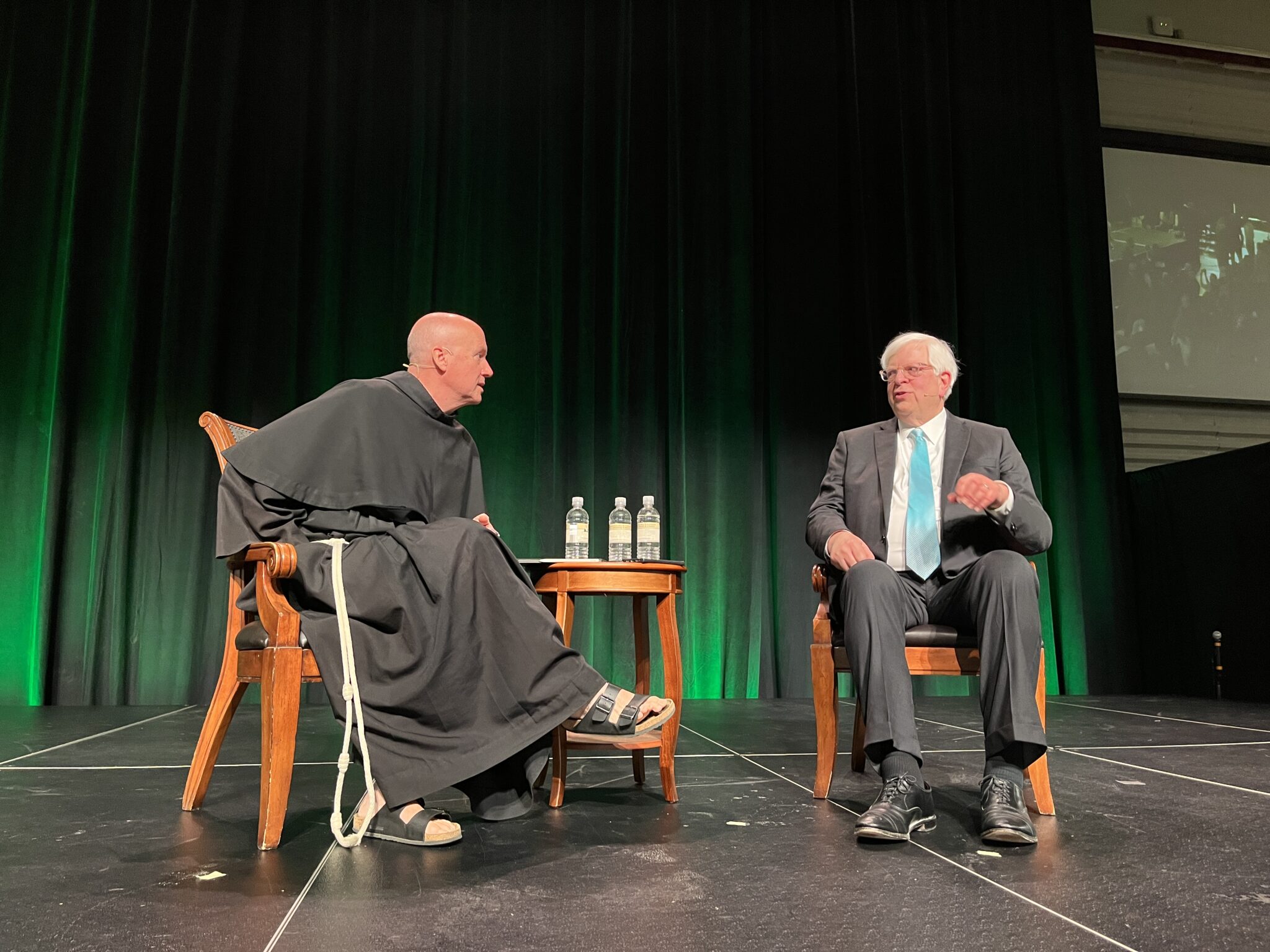 Dennis Prager discusses differences between Christian and Jewish ...